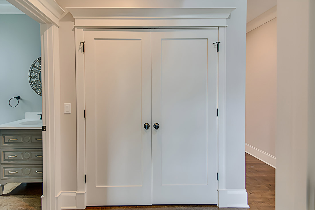 Solid Shaker 1 Panel - GARSON WOOD